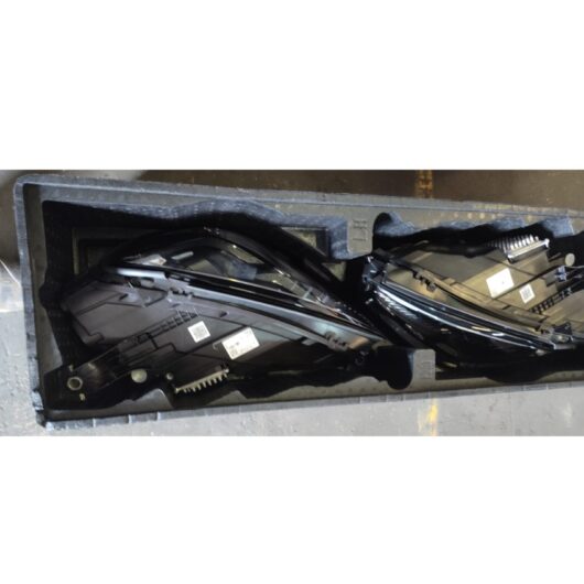 OEM MERCEDEZ BENZ HEADLIGHT ASSEMBLY A167906 | Sedectro